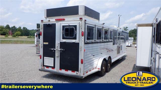 Used 2004 Logan Coach Horse Trailer Leonard Truck and Trailer North ...