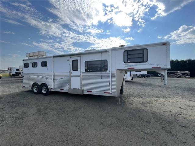 Used 2002 SilverLite Trailers Horse Trailer Akins Trailer Sales ...