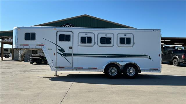 Used 2000 Exiss Trailers Horse Trailer Decatur TX (302940)