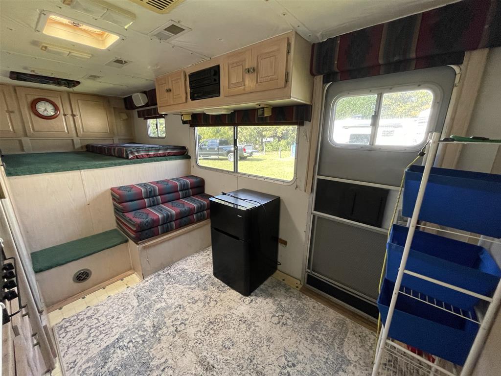 Used 1994 Featherlite Trailers Horse Trailer horse trailer classified ad Pine Mountain GA