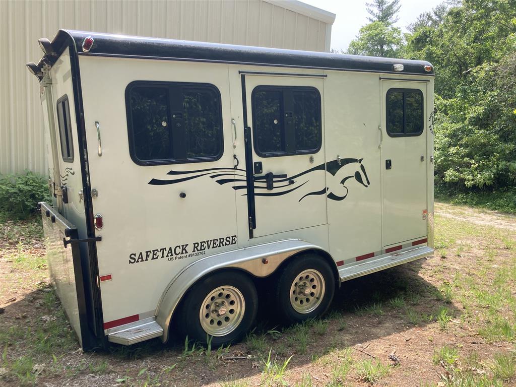 Used 2016 Double D Trailers Horse Trailer Briggs Stable Tack Shop ...