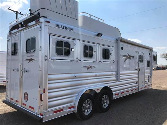 New 2024 Platinum Coach Horse Trailer Circle M Trailers Kaufman TX