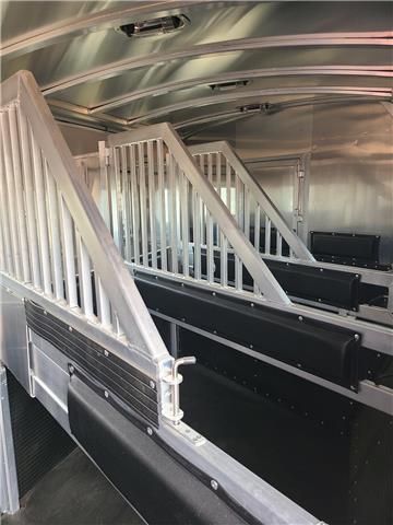 New 2024 Platinum Coach Horse Trailer Circle M Trailers Kaufman TX